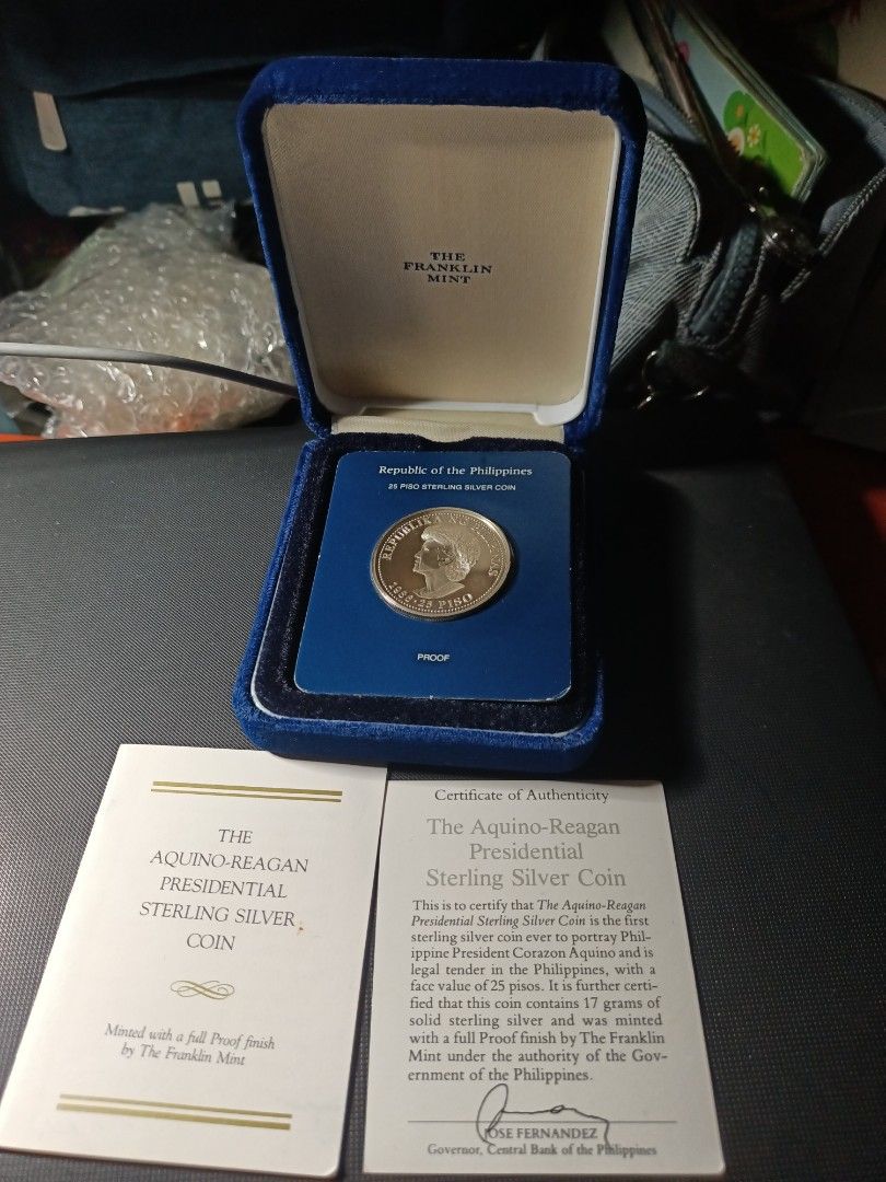 1986 25 piso Cory - Reagan silver coin, Hobbies & Toys, Memorabilia ...