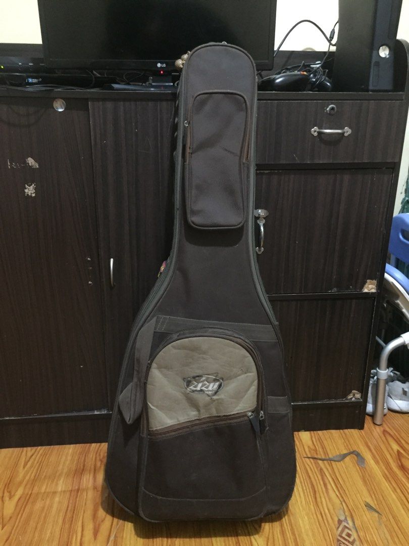 Acoustic Guitar | Walden D350, Hobbies & Toys, Music & Media, Musical ...