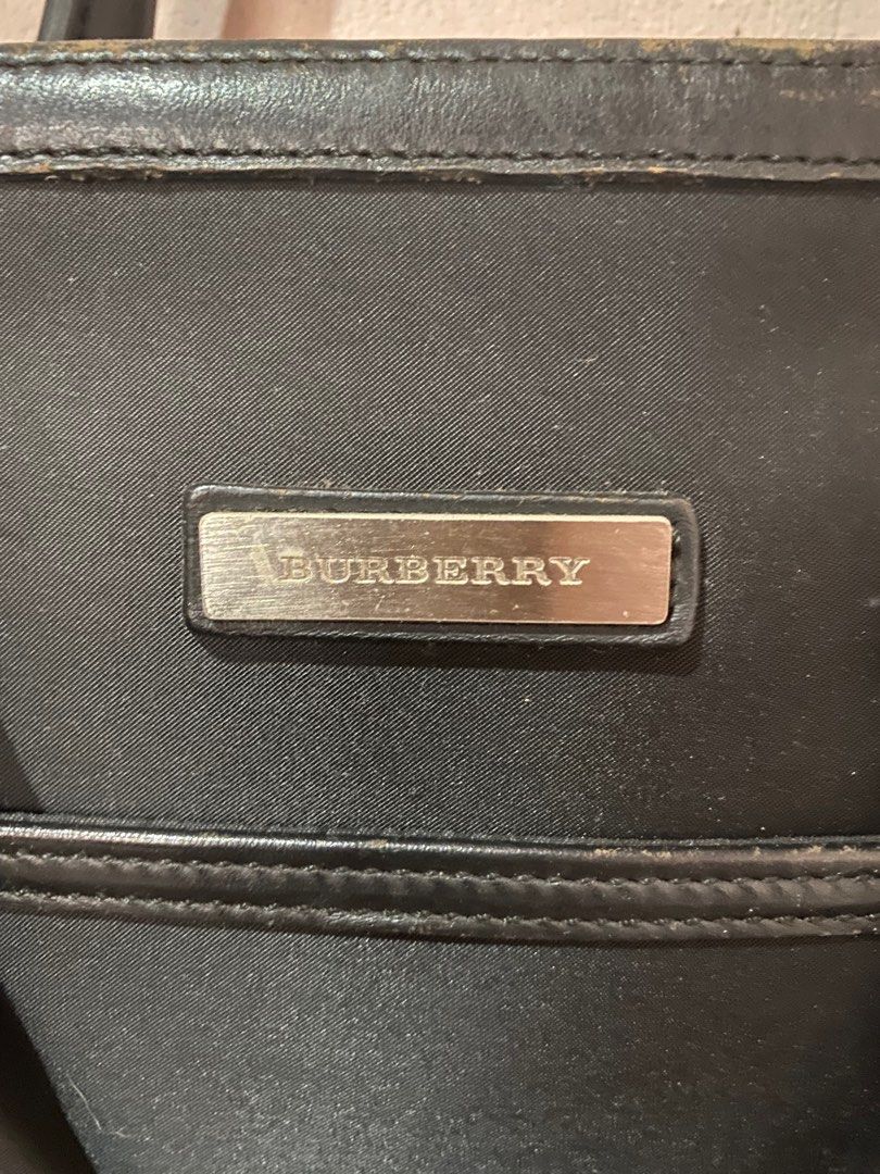 Authentic burberry big laptop bag project, Luxury, Bags & Wallets on ...