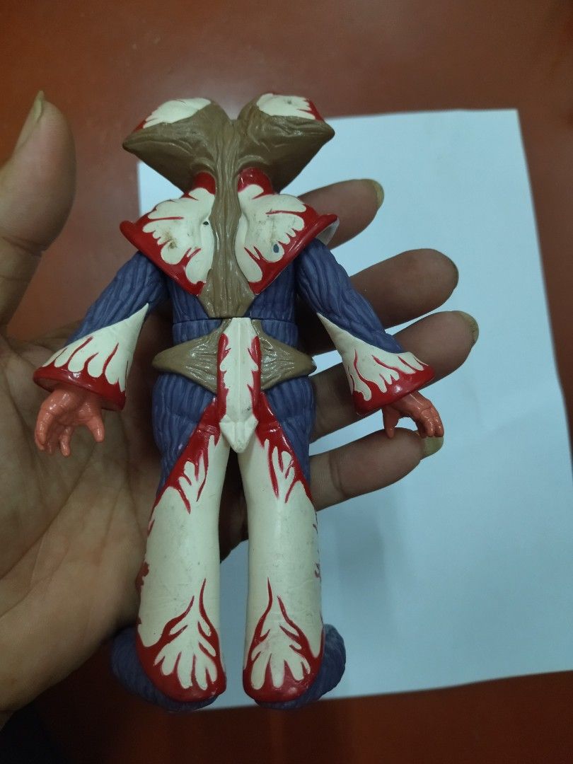 Bandai Ultra Kaiju Series Zagon Alien, Hobbies & Toys, Collectibles ...