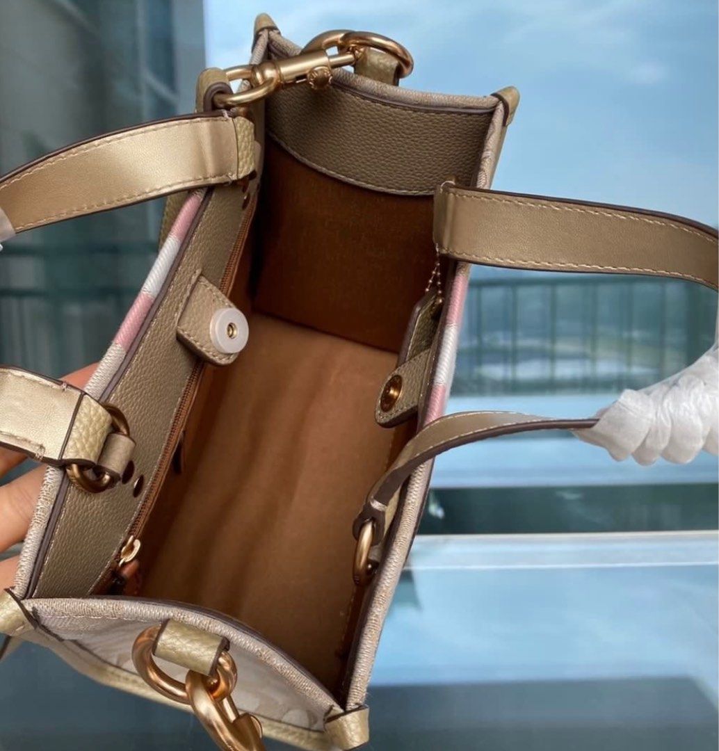 Coach Dempsey Tote 22 Sling Bag, Women's Fashion, Bags & Wallets, Tote ...