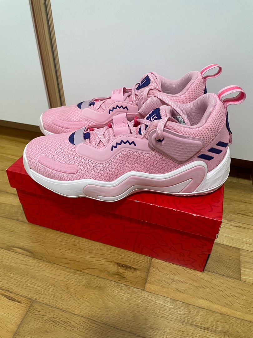 DON ISSUE 3, Men's Fashion, Footwear, Sneakers on Carousell