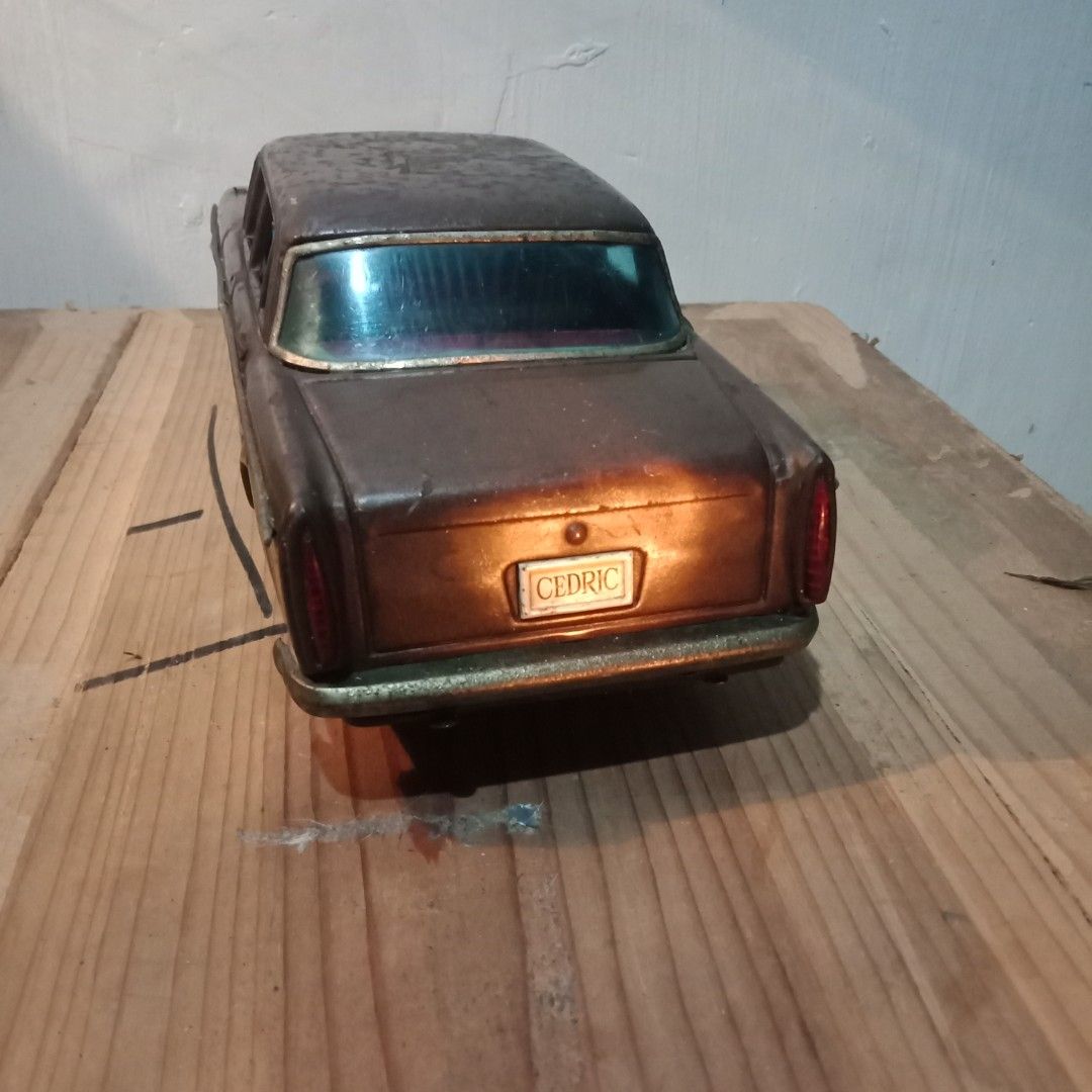 extremely rare 1960 Cedric Tin Toy Car, Hobbies & Toys, Memorabilia ...