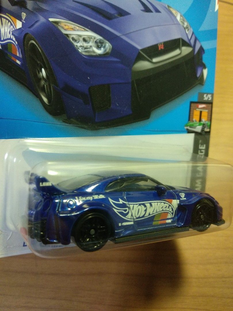 Hotwheels LBK Nissan GTR r35 (carded), Hobbies & Toys, Toys & Games on ...