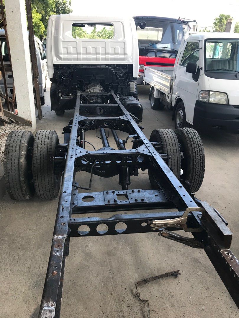 Isuzu Elf 16 ft. Cab & Chassis , Special Vehicles, Heavy Vehicles on ...