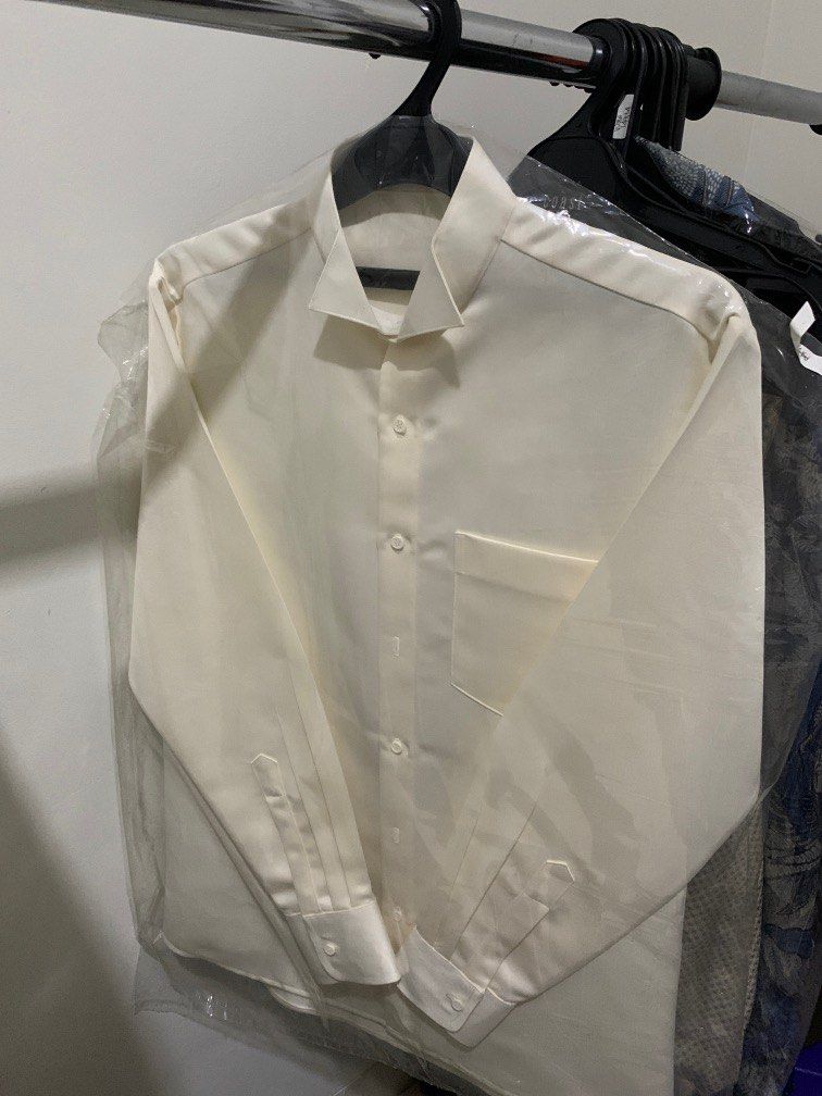 Jas Putih Full set, Fesyen Pria, Pakaian , Lainnya di Carousell