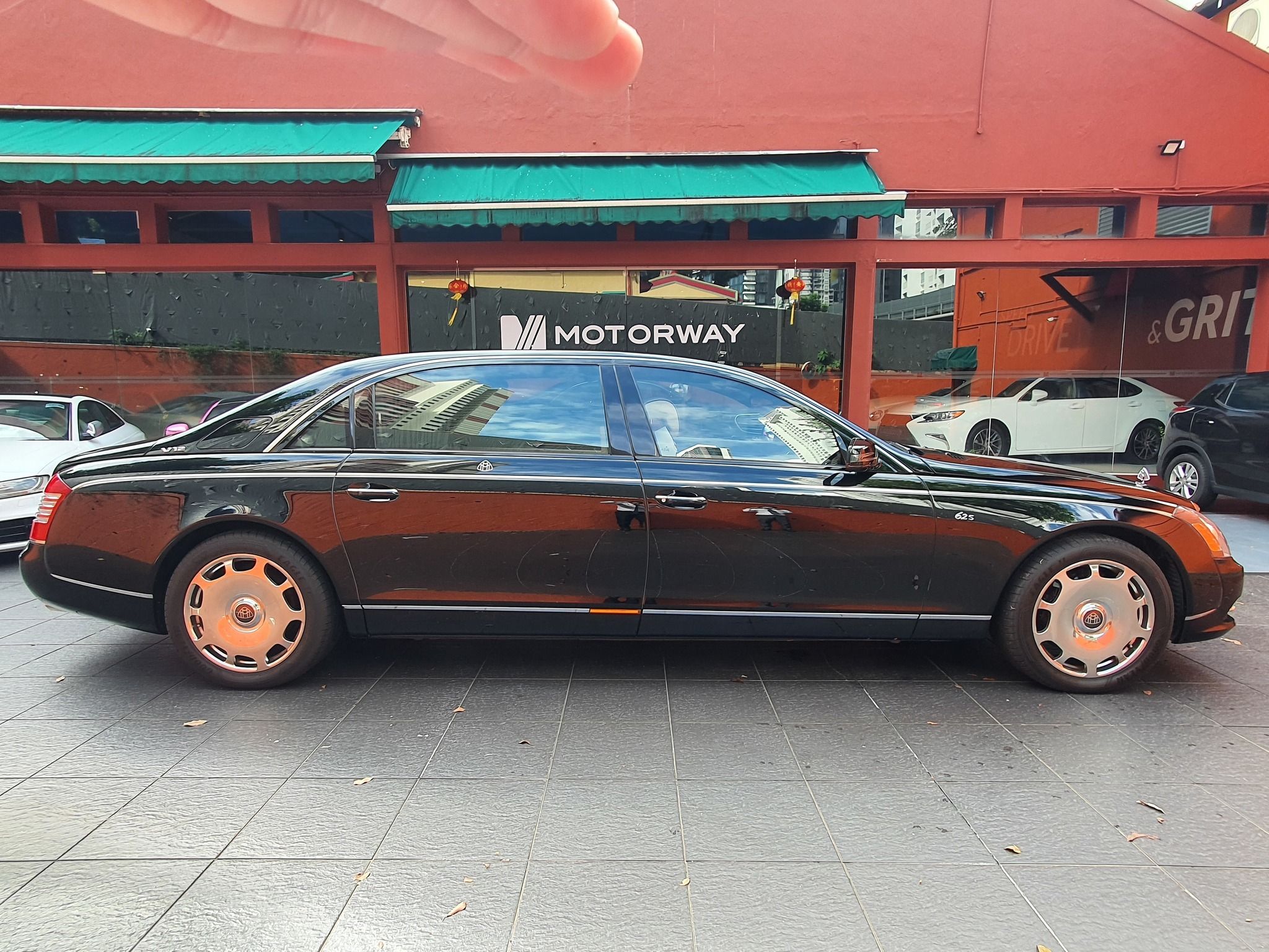 MAYBACH MAYBACH 62 S LONG, Cars, Used Cars on Carousell