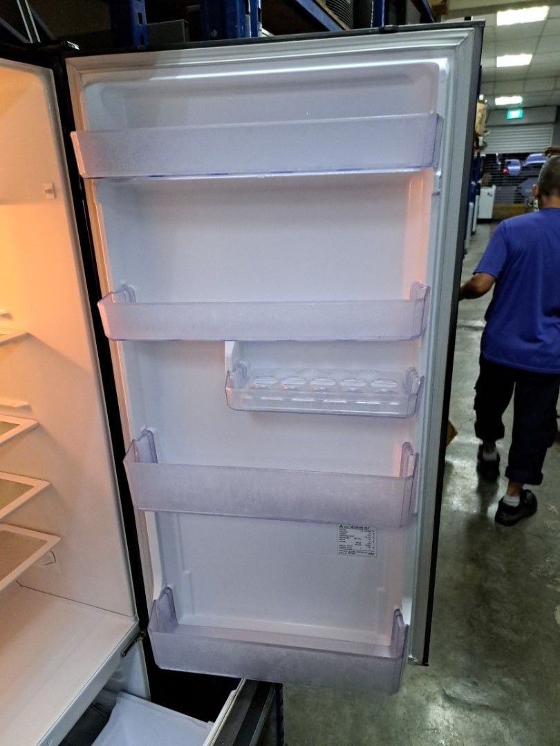 Mitsubishi Refrigerator Fridge ticks 390L warranty 2months, TV & Home ...