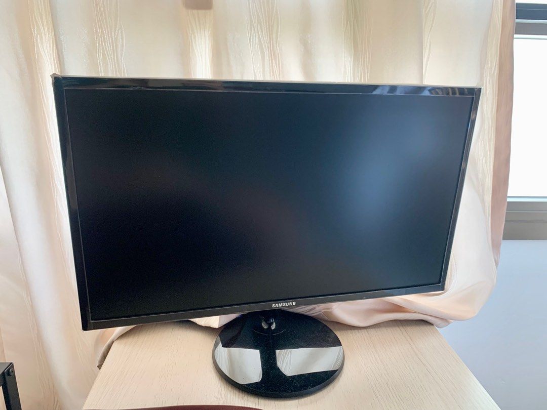 Monitor, Computers & Tech, Desktops on Carousell