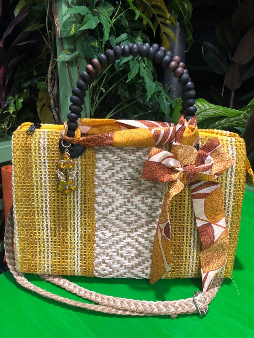 Native Abaca Bag, Women's Fashion, Bags & Wallets, Shoulder Bags on ...
