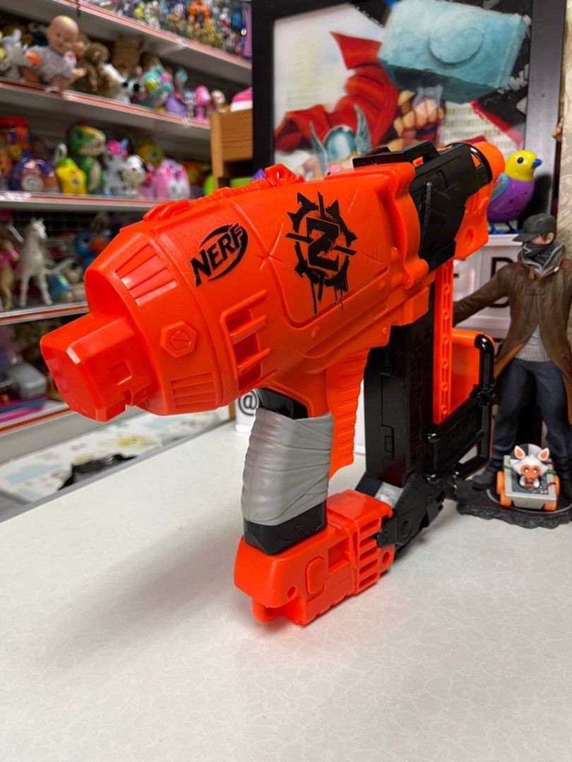 Nerf zombie nailbiter, Hobbies & Toys, Toys & Games on Carousell
