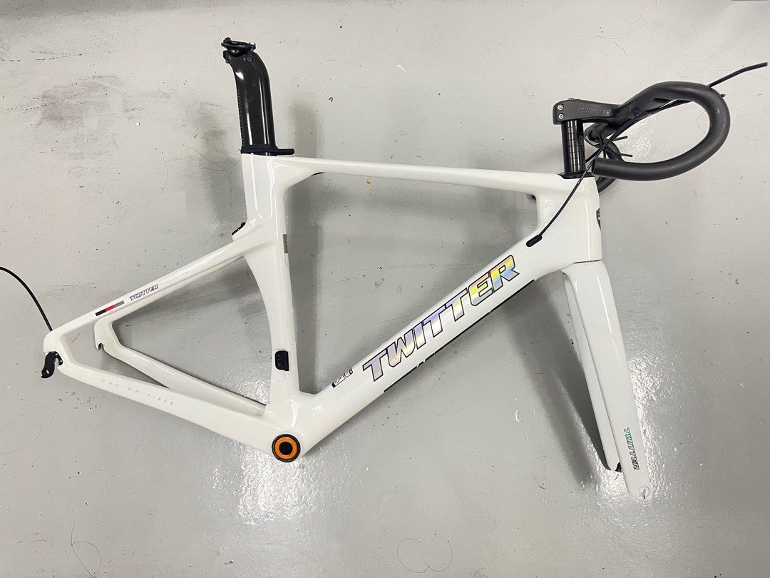 New Twitter R10 Carbon Frame Set, Sports Equipment, Bicycles & Parts ...