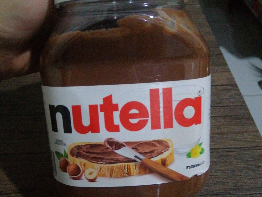 Nutella 900g, Food & Drinks, Other Food & Drinks on Carousell