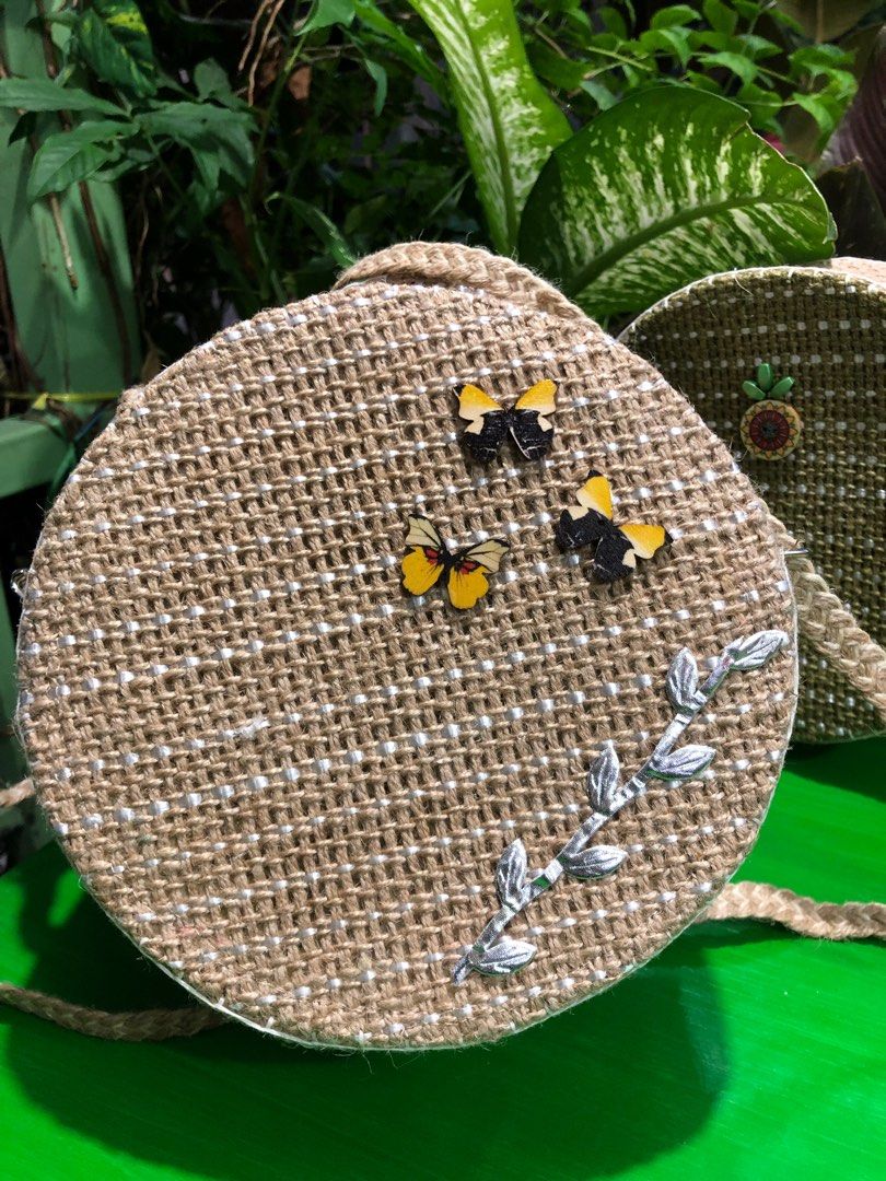 On Hand Native Abaca Bags, Women's Fashion, Bags & Wallets, Cross-body ...