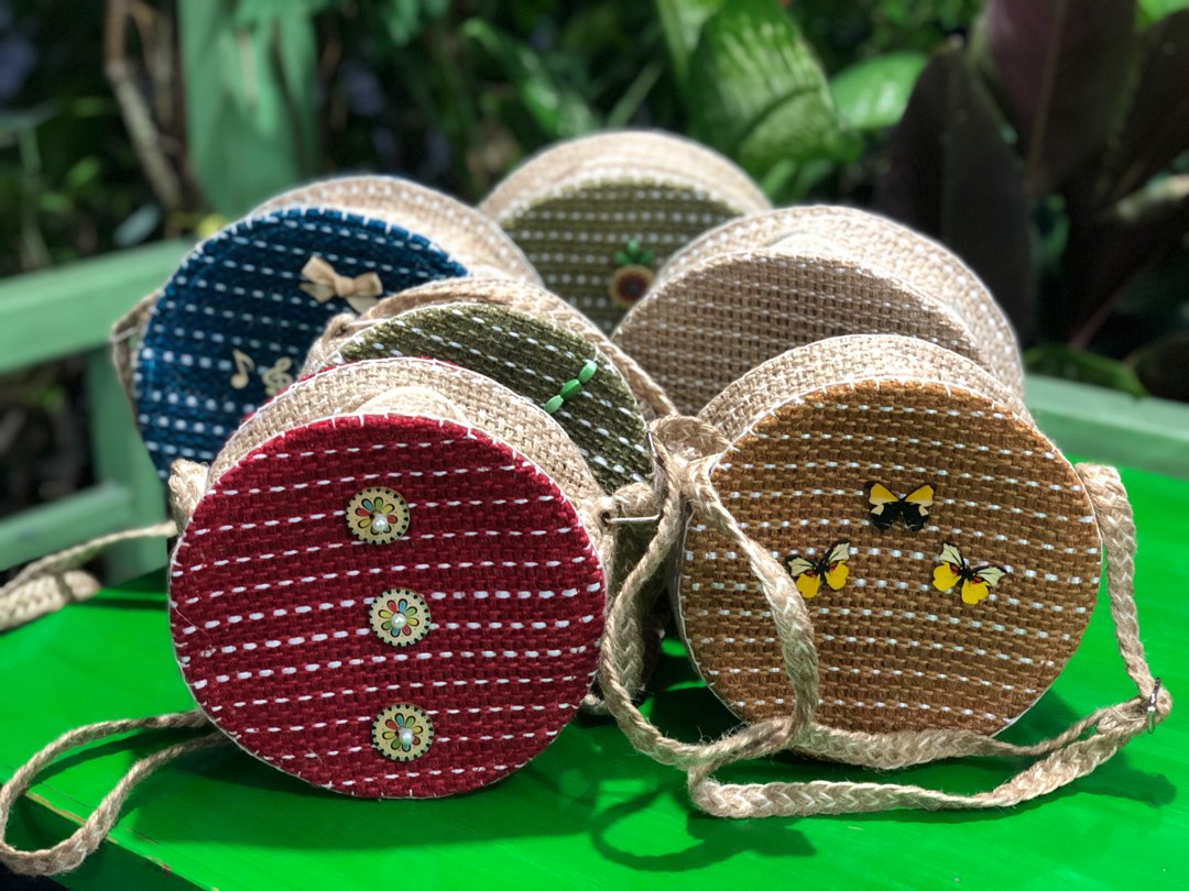 On Hand Native Abaca Bags, Women's Fashion, Bags & Wallets, Cross-body ...