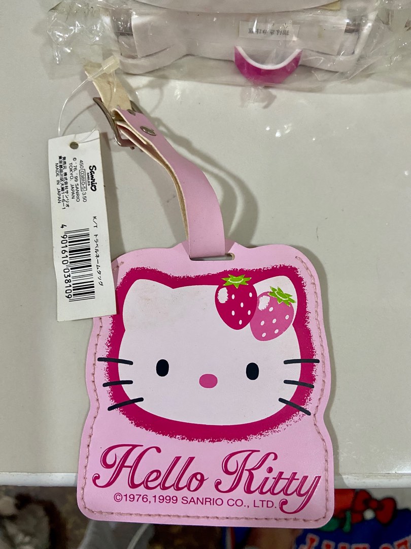 Original Hello kitty bag tag, Hobbies & Toys, Memorabilia ...