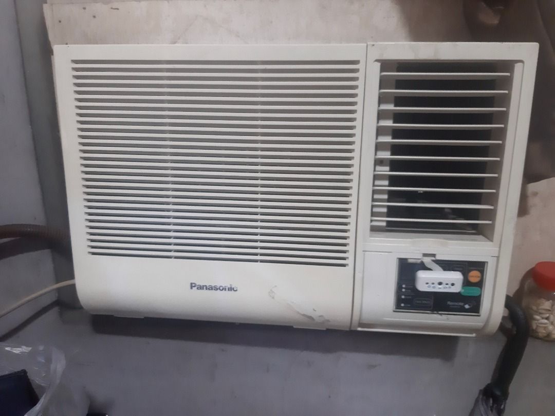 Panasonic 1HP Non-Inverter Window type Aircon model CW-XC104VPH., TV ...