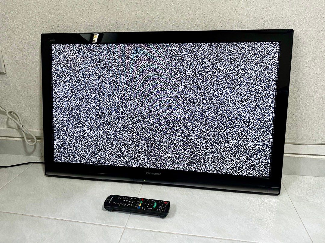 Panasonic 32 inch TV TH-L32X30S Viera LCD Panel, TV & Home Appliances ...