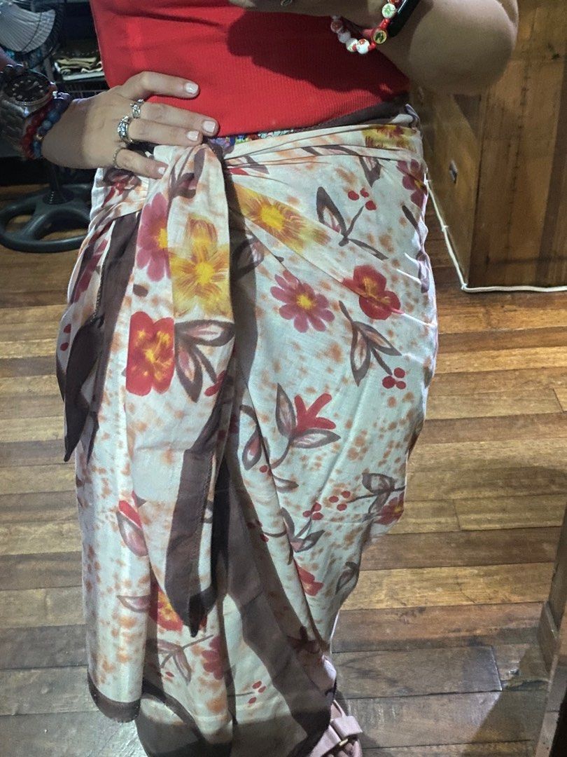 Pareo, Women's Fashion, Bottoms, Other Bottoms on Carousell