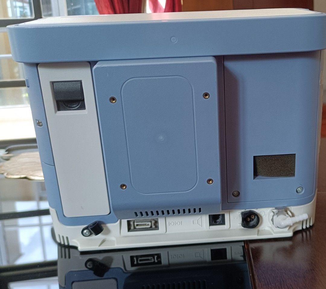 Philips Respironics Trilogy 100 Ventilator, Health & Nutrition, Medical ...