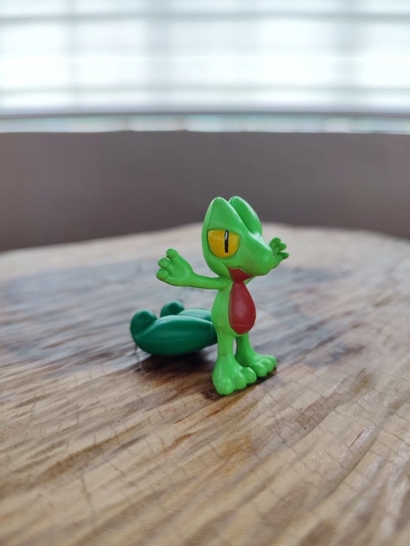 Pokemon #252: TREECKO, Hobbies & Toys, Toys & Games on Carousell