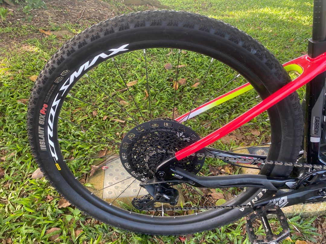 Carbon Rockrider XC900 HT, Sports Equipment, Bicycles & Parts, Bicycles ...