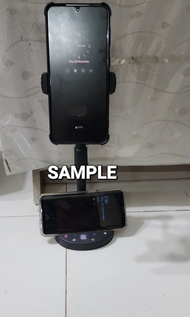 Roll TABLE MOBILE PHONE DESKTOP, Mobile Phones & Gadgets, Mobile ...