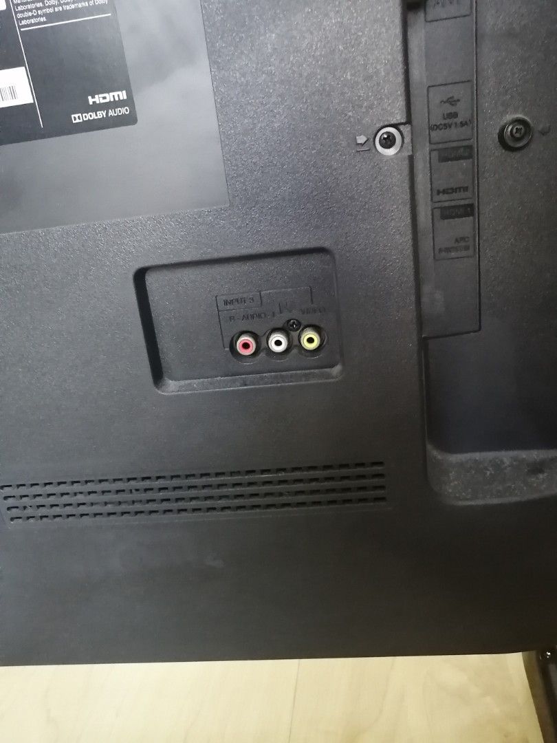 PRICE DROP: Sharp Aquos 40" LED TV, TV & Home Appliances, TV & Entertainment, TV on Carousell