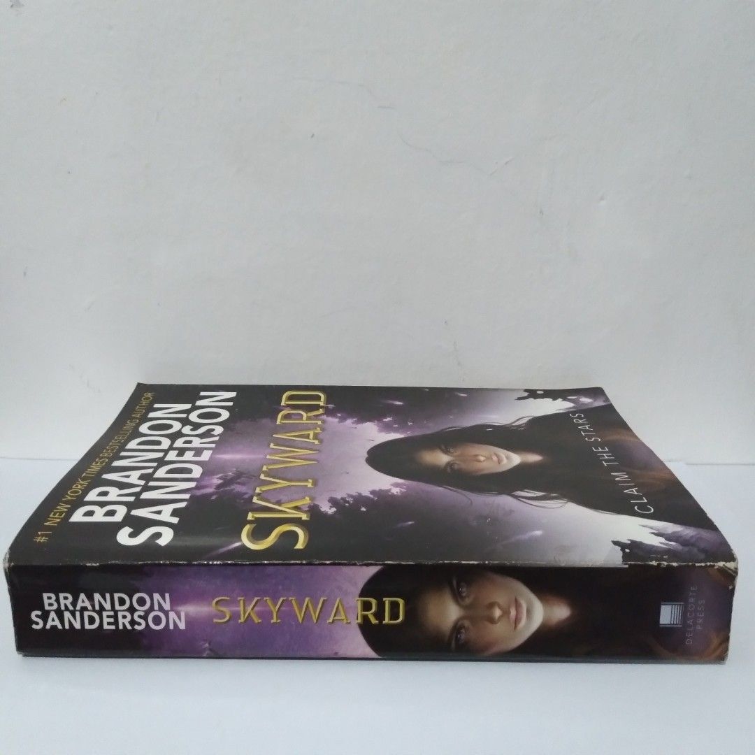Skyward by Brandon Sanderson (Skyward Series #1), Hobbies & Toys, Books & Magazines, Fiction ...
