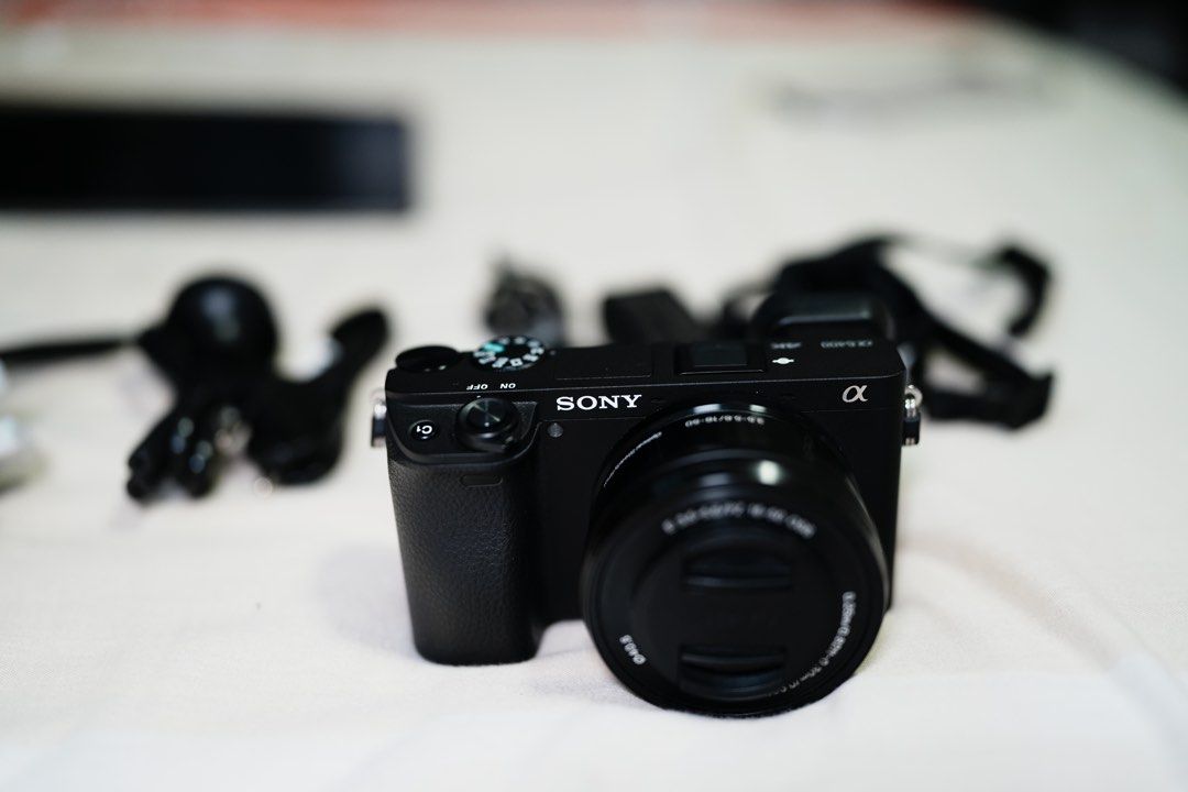Sony A6400 + Kit lens 16-50mm f3.5-5.6 OSS, Photography, Cameras on ...