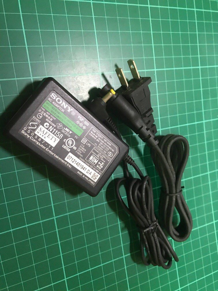 Sony Psp 2000 Slim Lavender Purple, Video Gaming, Video Game Consoles ...