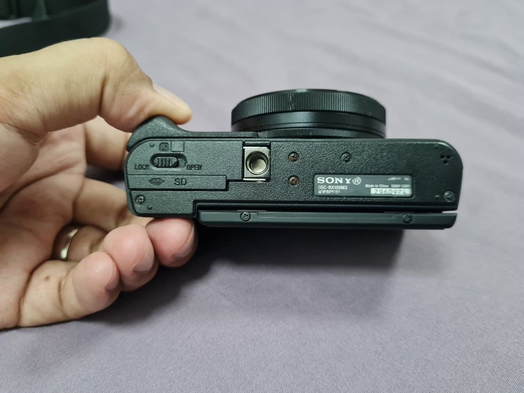 Sony Rx100 iii, Photography, Cameras on Carousell