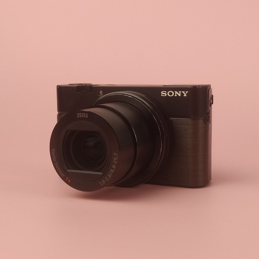 Sony RX100 Mk3 III pocket camera, Photography, Cameras on Carousell