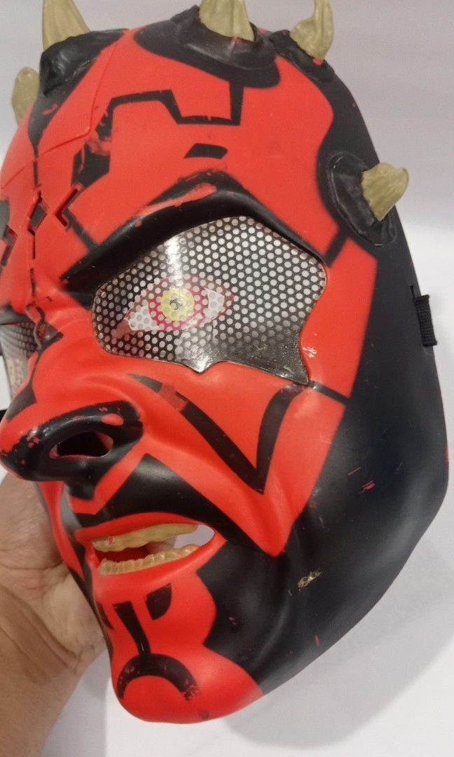 STAR WARS DARTH MAUL ELECTRONIC INTERACTIVE MASK TOPENG, Hobbies & Toys ...