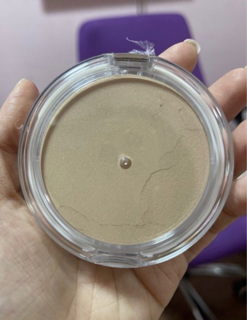 [TAKAL] Laura Mercier Light Catcher powder 5grams, Beauty & Personal ...