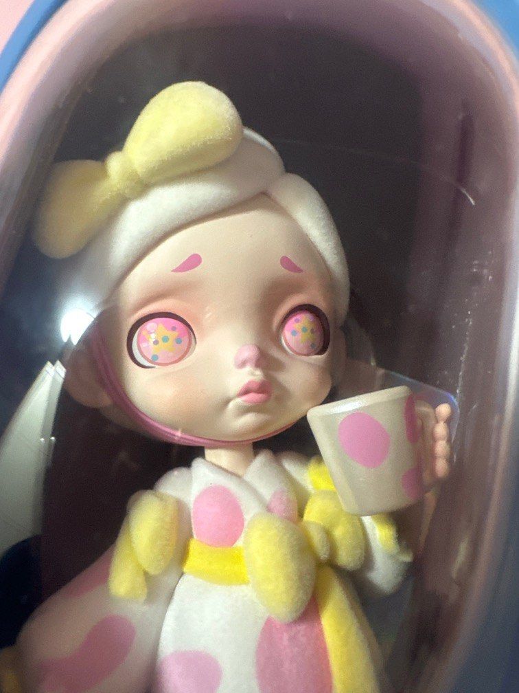 Toycity Laura space capsule blindbox popmart skullpanda, Hobbies & Toys ...