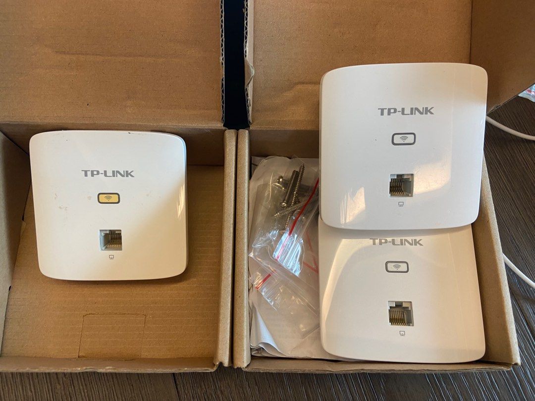 TP Link AP / PoEAC router, Computers & Tech, Parts & Accessories ...