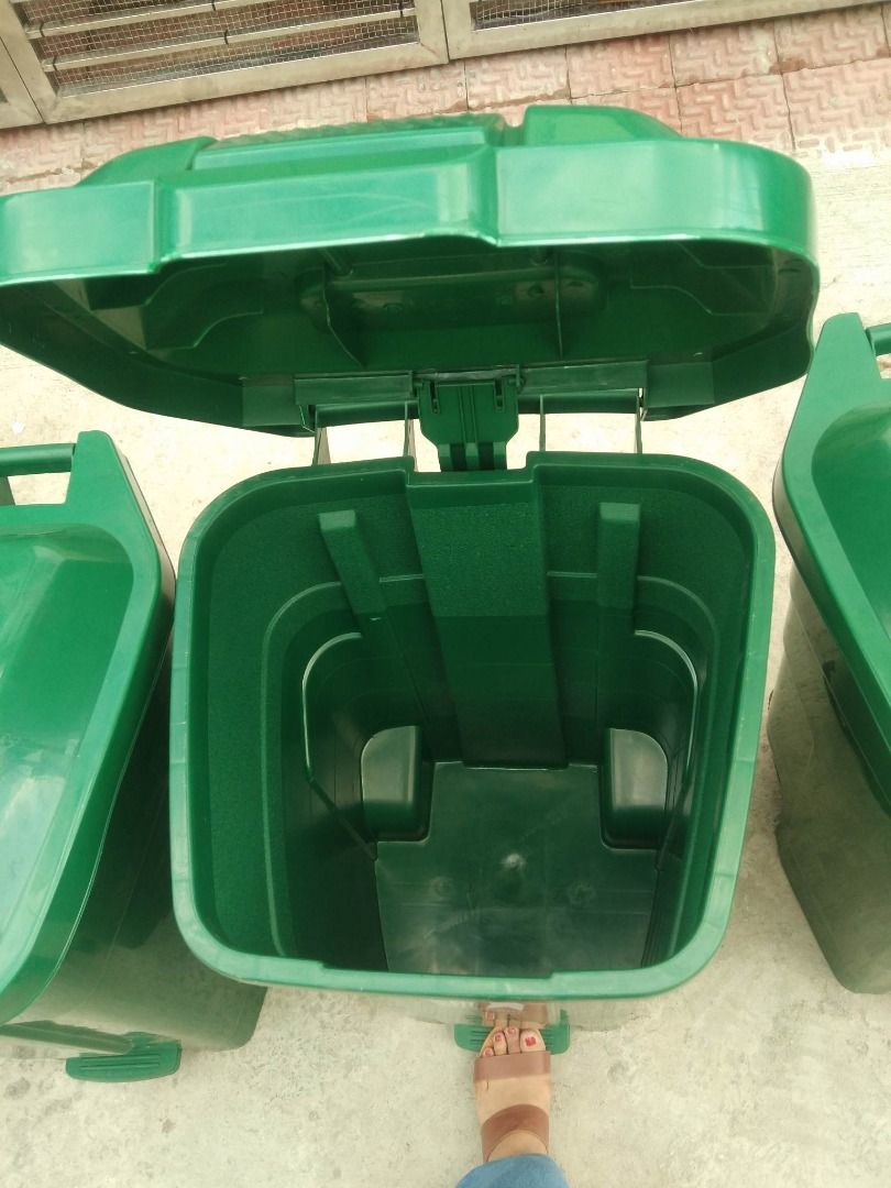 trash box bin trash bin, Furniture & Home Living, Cleaning & Homecare ...