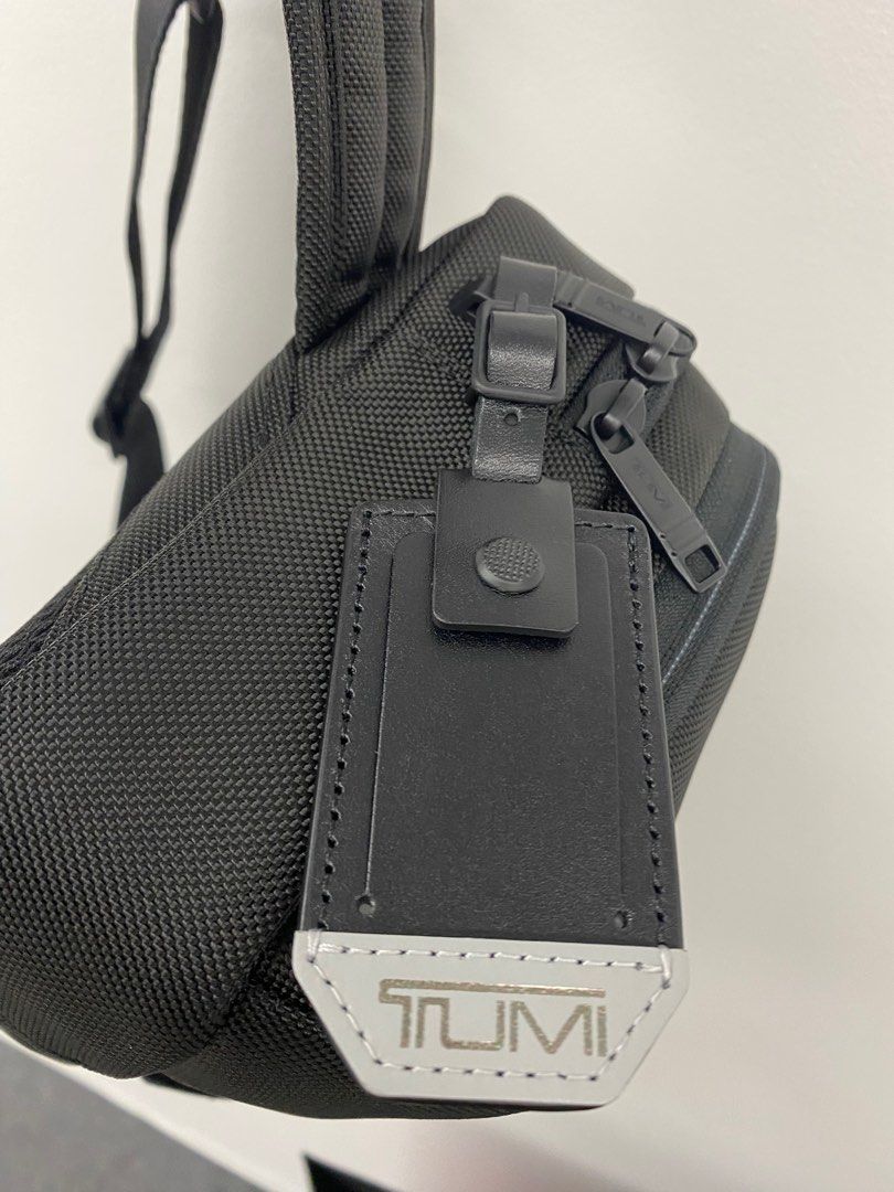 TUMI Esports Pro Sling Pack, Men's Fashion, Bags, Sling Bags on Carousell