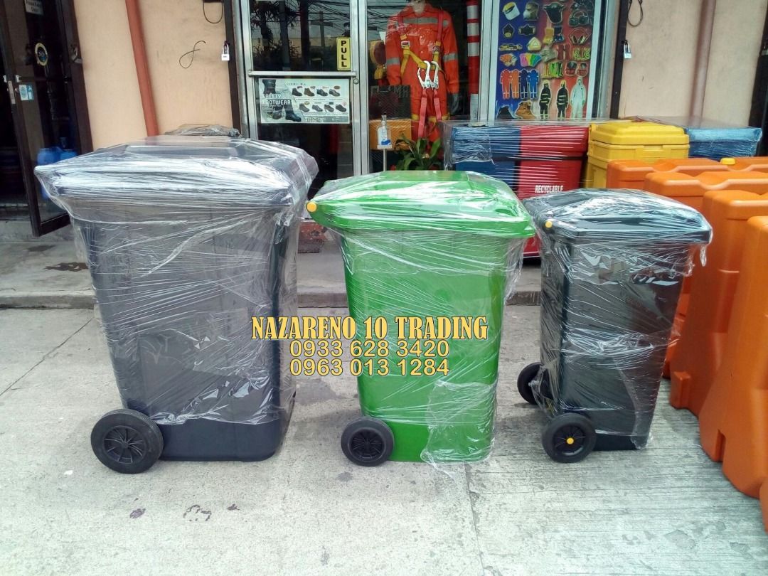 UGA trash Bin UGA Trash Bin With Pedal, Furniture & Home Living ...