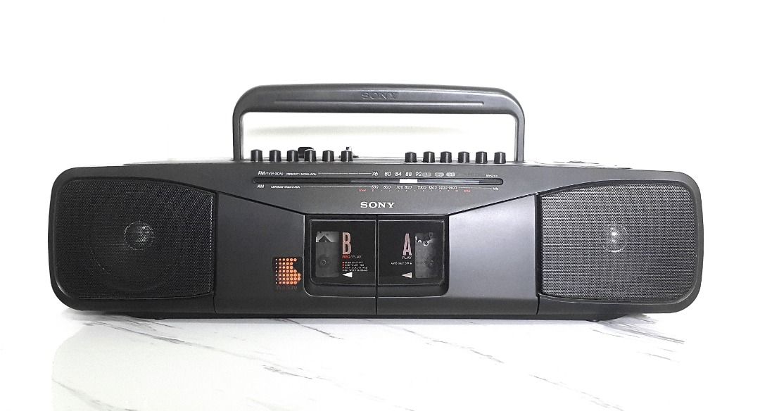 Vintage Sony CFS - W304 AM/FM Radio Cassette Player/Recorder /Boombox ...