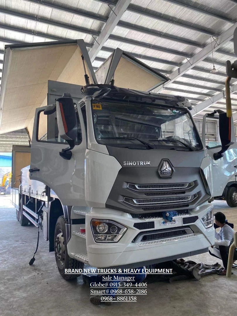 Wing Van Howo N7 371HP 10w 32ft sinotruk Brand New, Special Vehicles ...