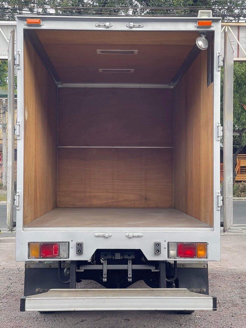 2021 Isuzu Elf Aluminum Closed Van 10.9ft. N-Series Single Tire 6 Stud ...