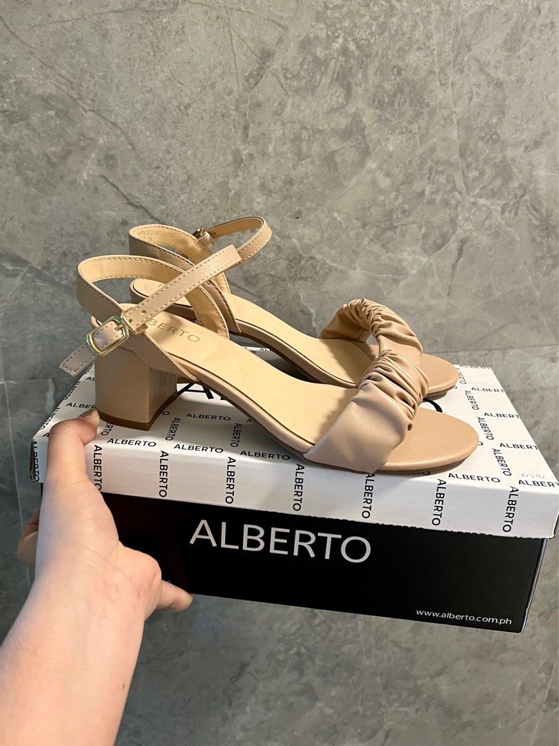 Alberto heels, Women's Fashion, Footwear, Heels on Carousell