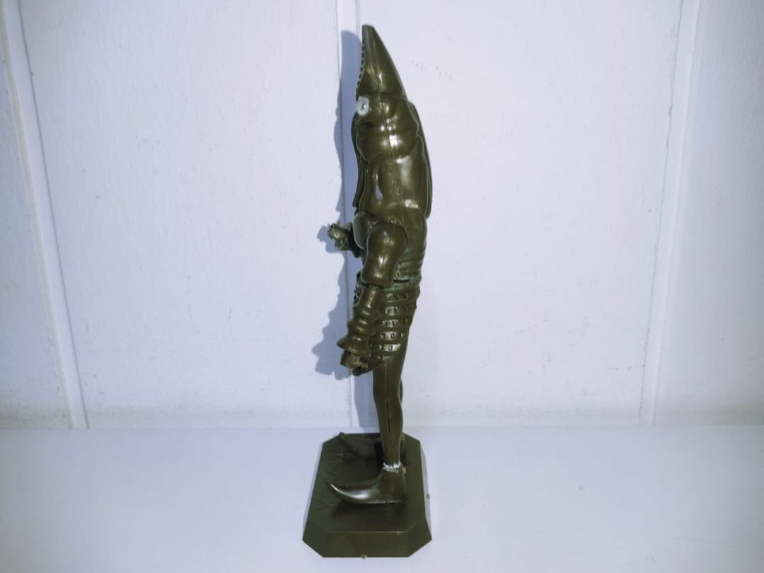 ALIEN BALTAN KAIJU ULTRAMAN MODEL KIT STATUE, Hobbies & Toys, Toys ...