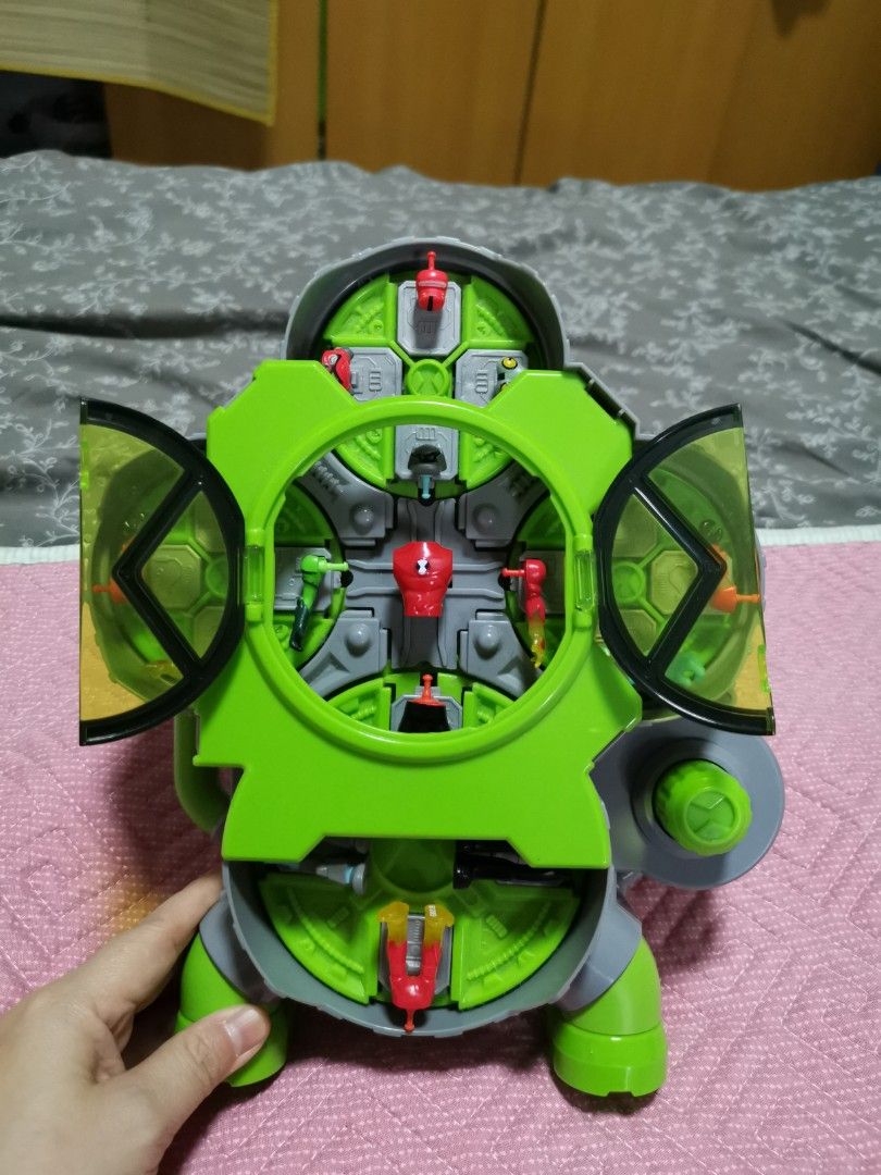 Ben 10 Alien Creation Chamber Mix and Match Machine, Hobbies & Toys ...