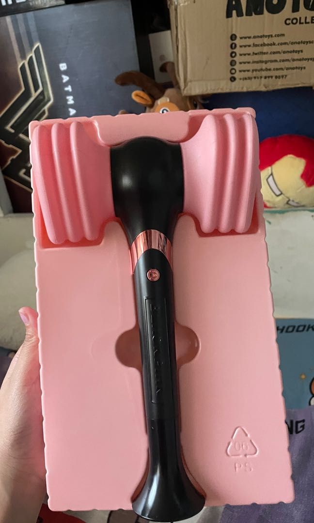 Blackpink Official Lightstick Version 1, Hobbies & Toys, Memorabilia ...