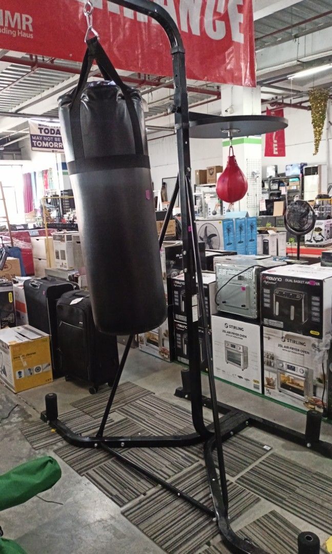 Boxing w/stand crane, Sports Equipment, Exercise & Fitness, Weights ...