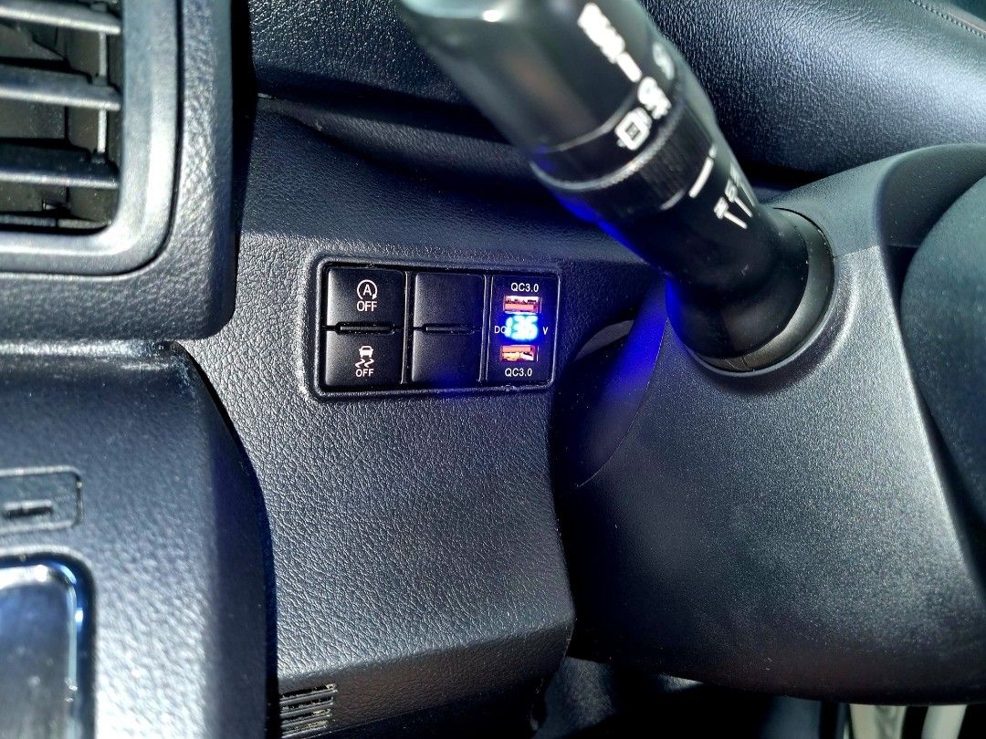 CHEAPEST! QC & Fast Charge Dual USB Ports for Toyota Sienta / Wish ...