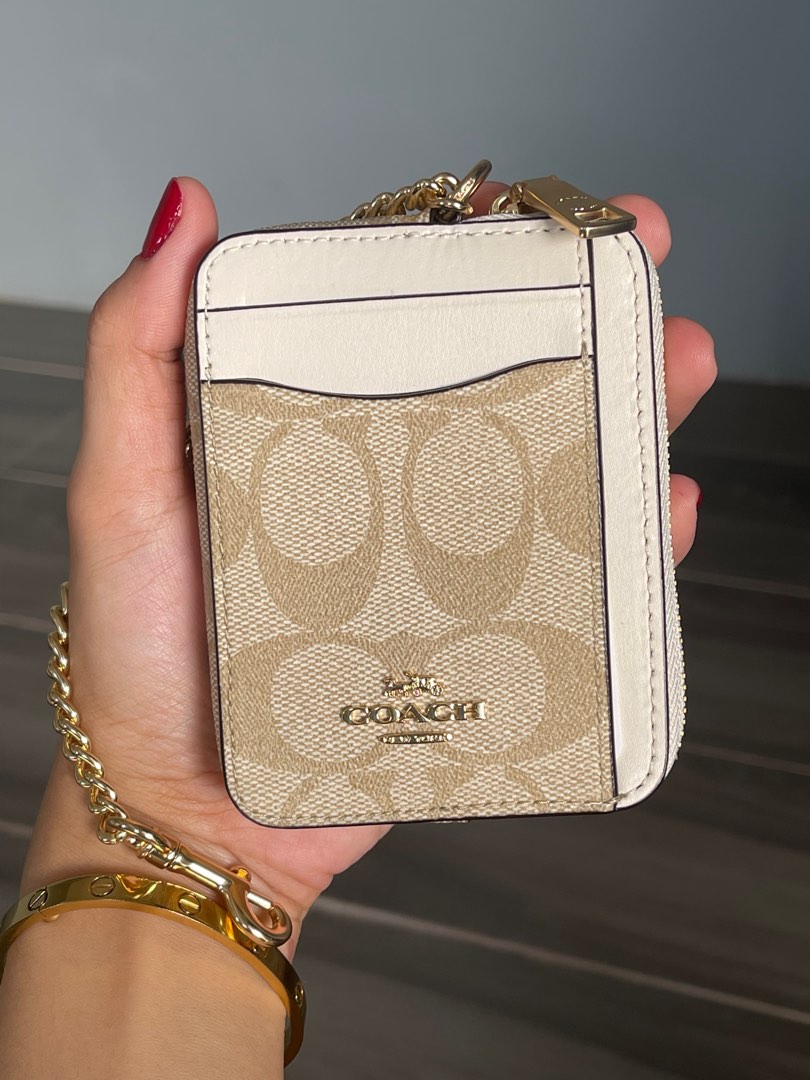 coach zip cardcase, Luxury, Bags & Wallets on Carousell